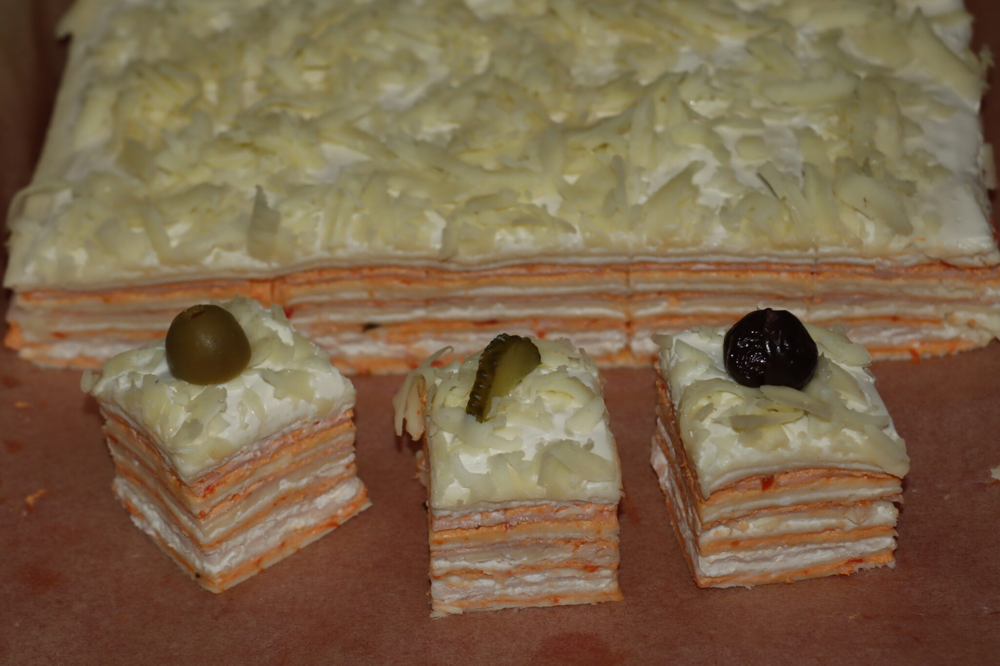 Recept: Slana Rozen torta sa sirom i šunkom - Ukusan užitak u svakom ...